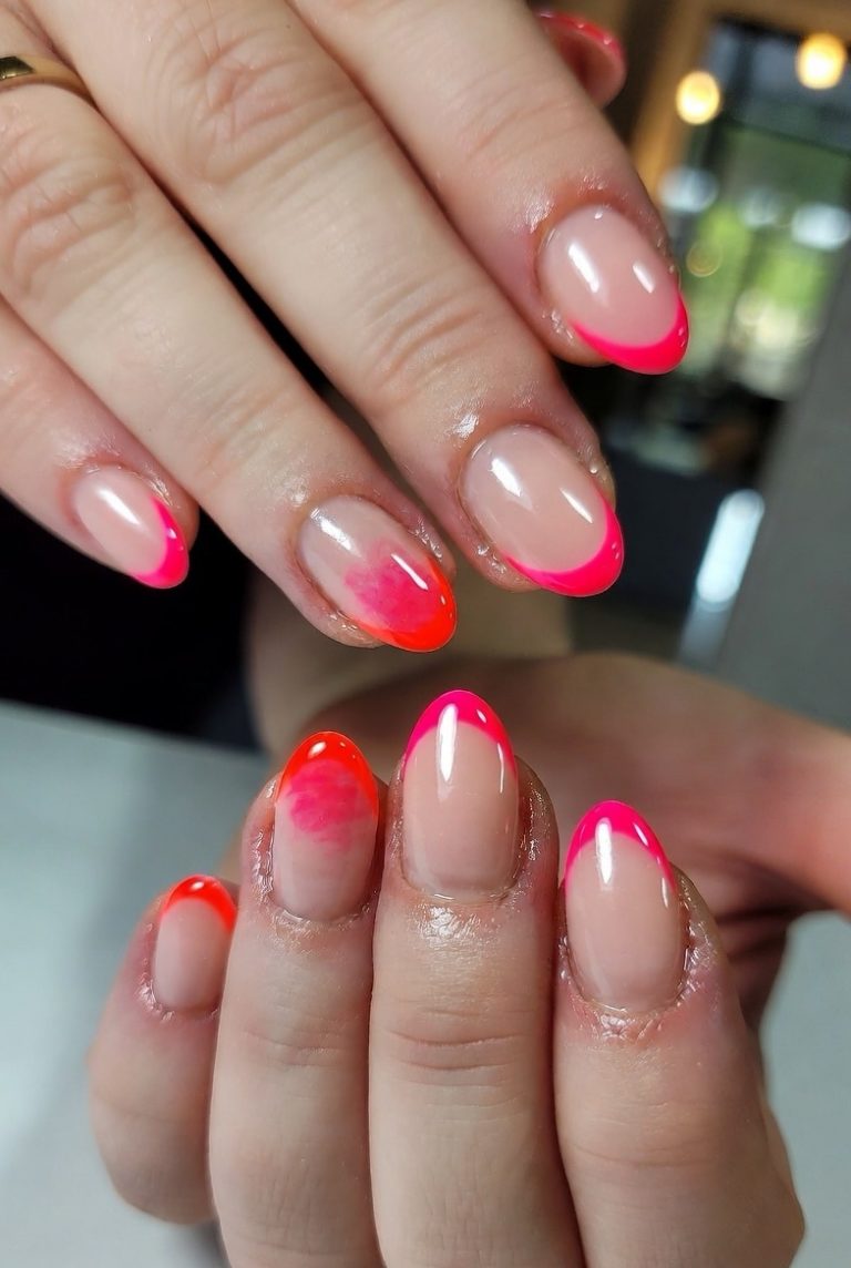17 Bold and Bright Neon Nails That Instantly Light Up Your Look - Spesh ...