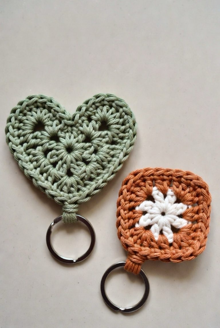 35 Creative Crochet Keychain Patterns That Are Easy and Useful - Spesh View
