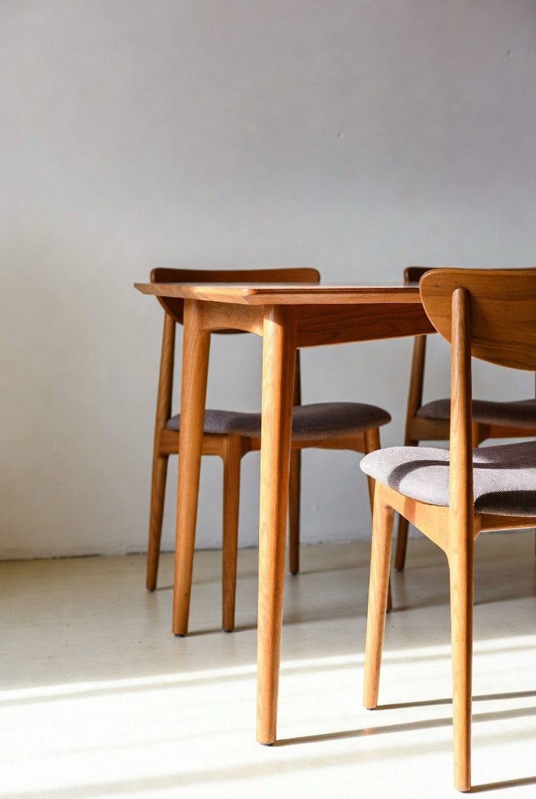 13 Iconic Mid-Century Modern Dining Tables That Elevate Any Space ...