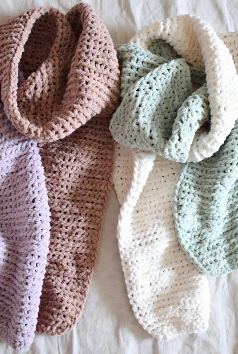 15 Cozy Chunky Crochet Scarves to Warm Up Your Winter Wardrobe - Spesh View