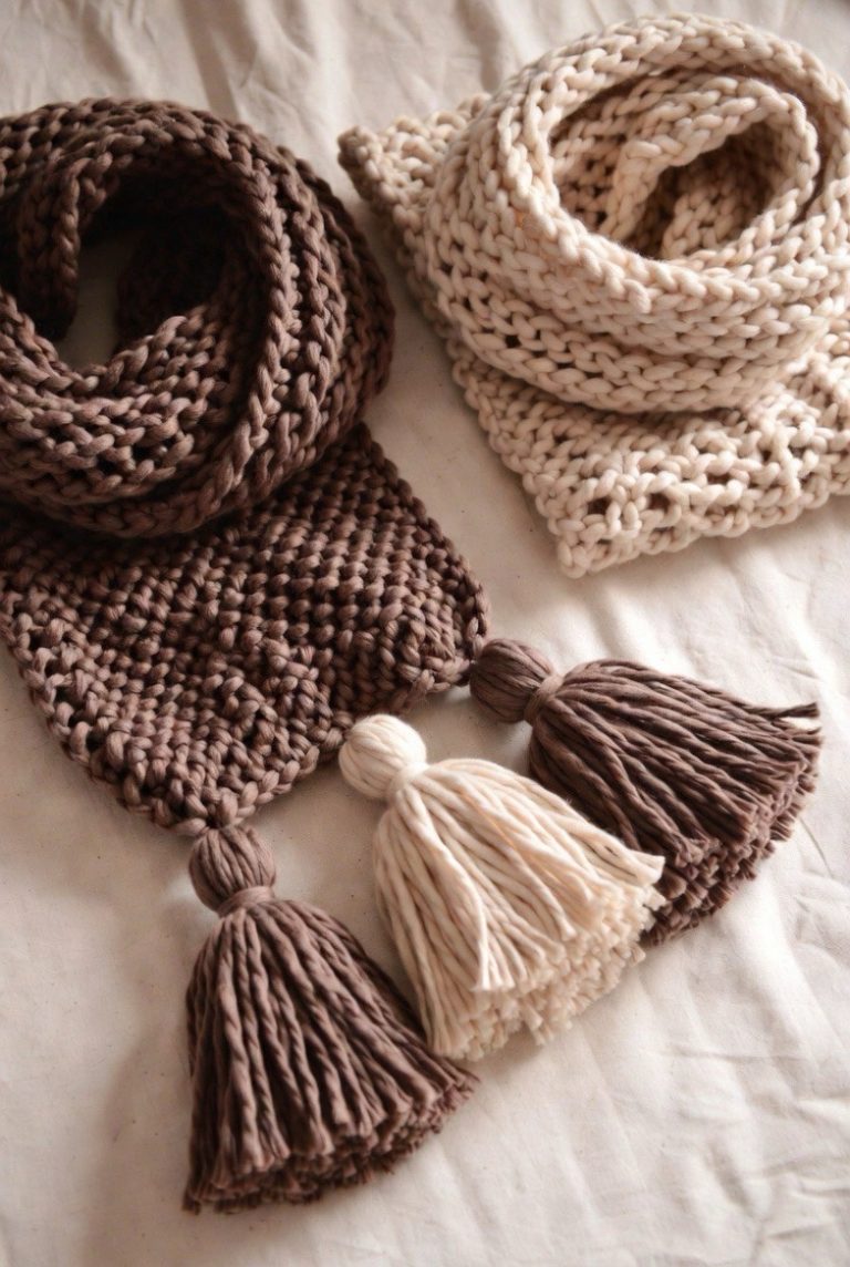 15 Cozy Chunky Crochet Scarves to Warm Up Your Winter Wardrobe - Spesh View